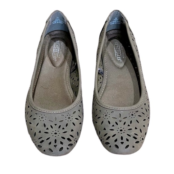 Seychelles | Shoes | Seychelles Leather Perforated Memory Foam Flats ...